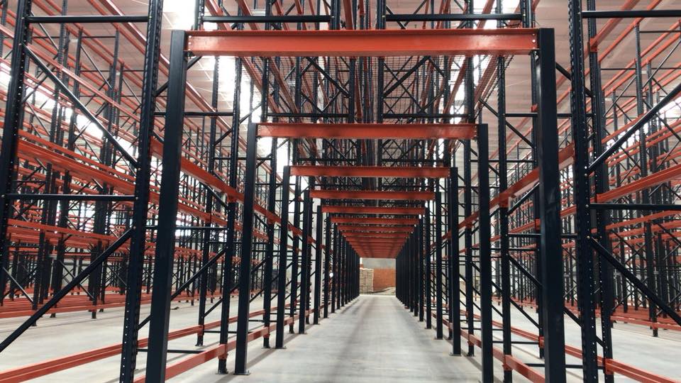 ¿cuántas toneladas soporta un rack?